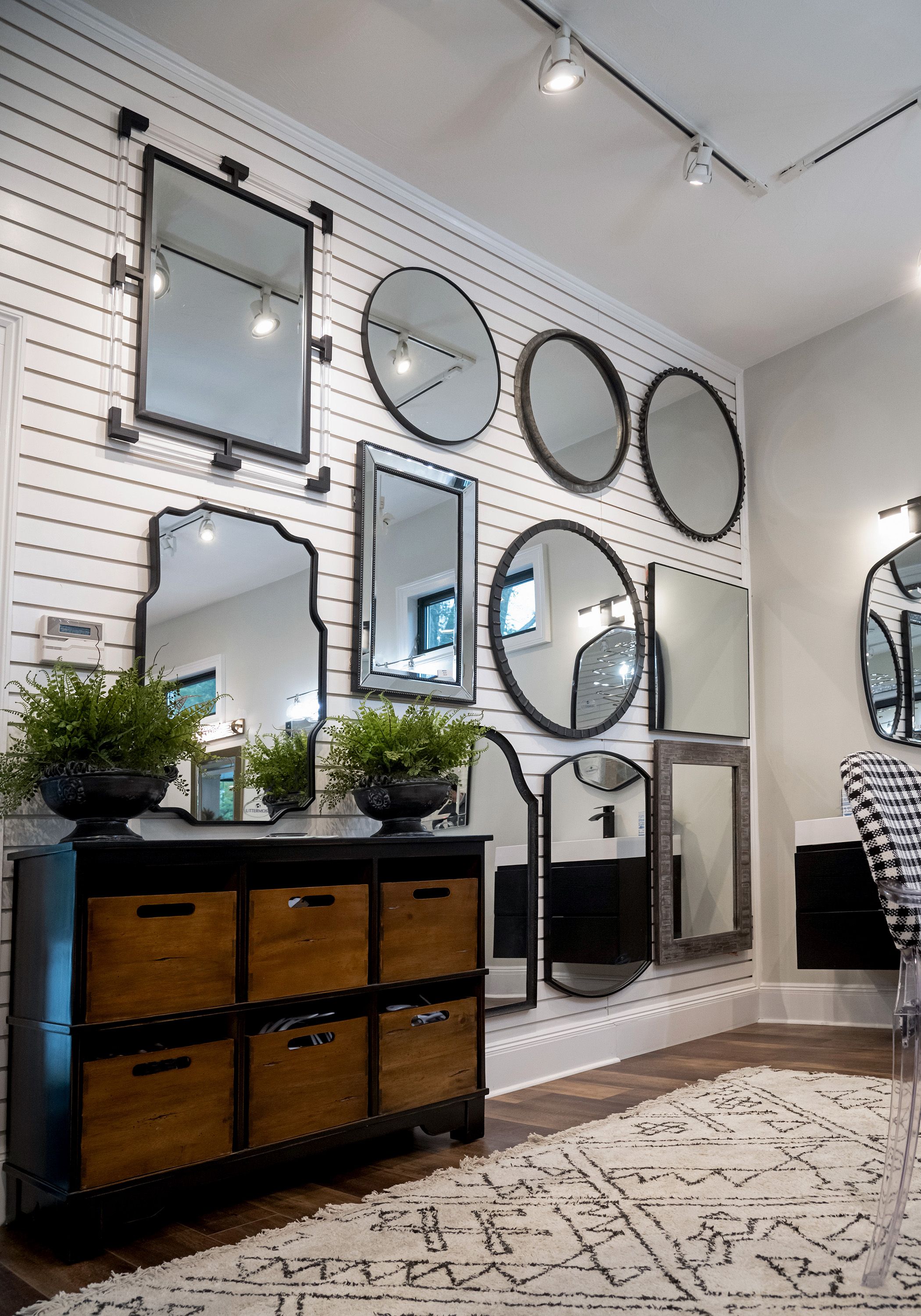 Glass Showroom in Franklin MA - Franklin Glass Company