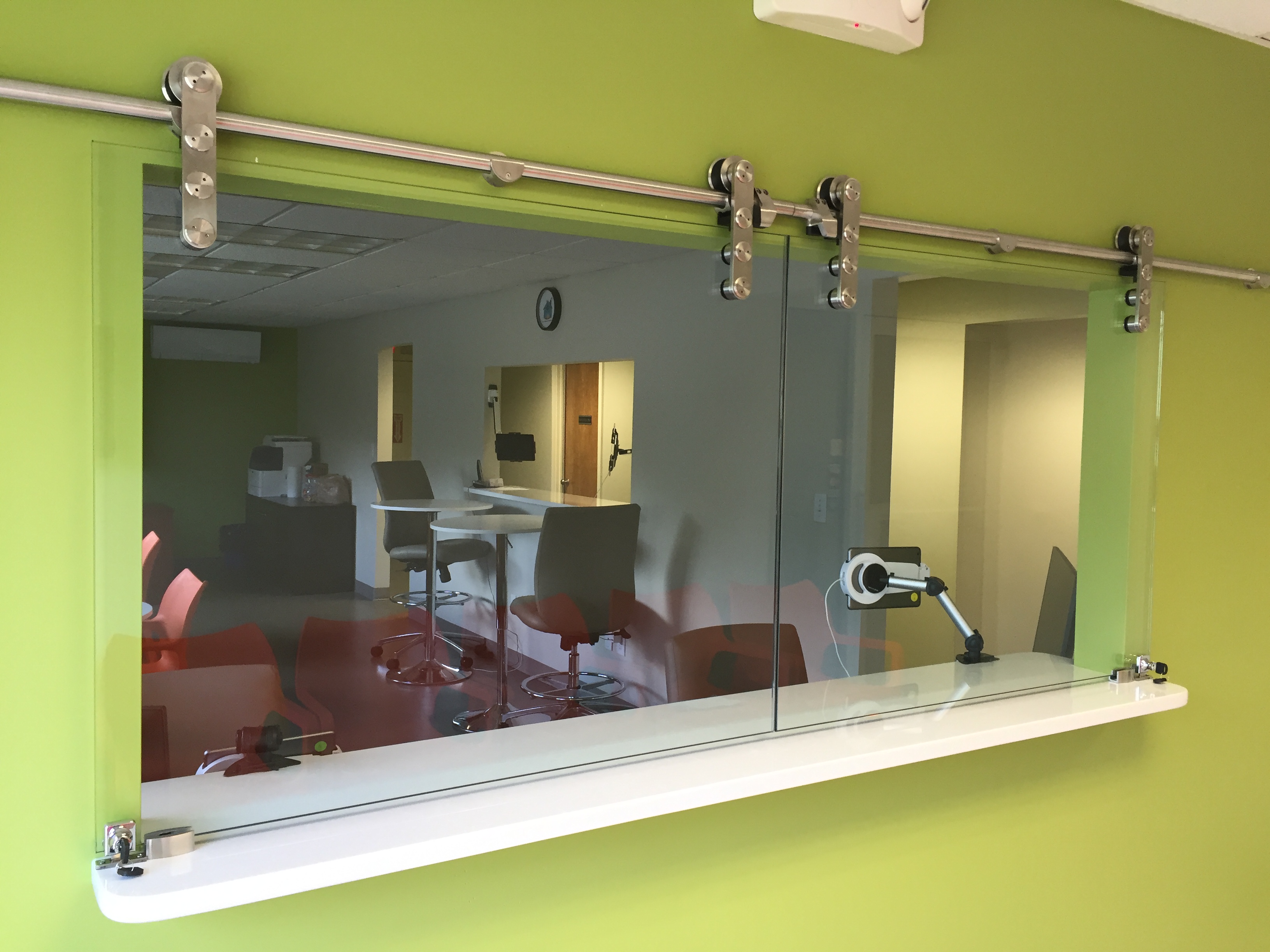 Protective Barriers - Franklin Glass Company